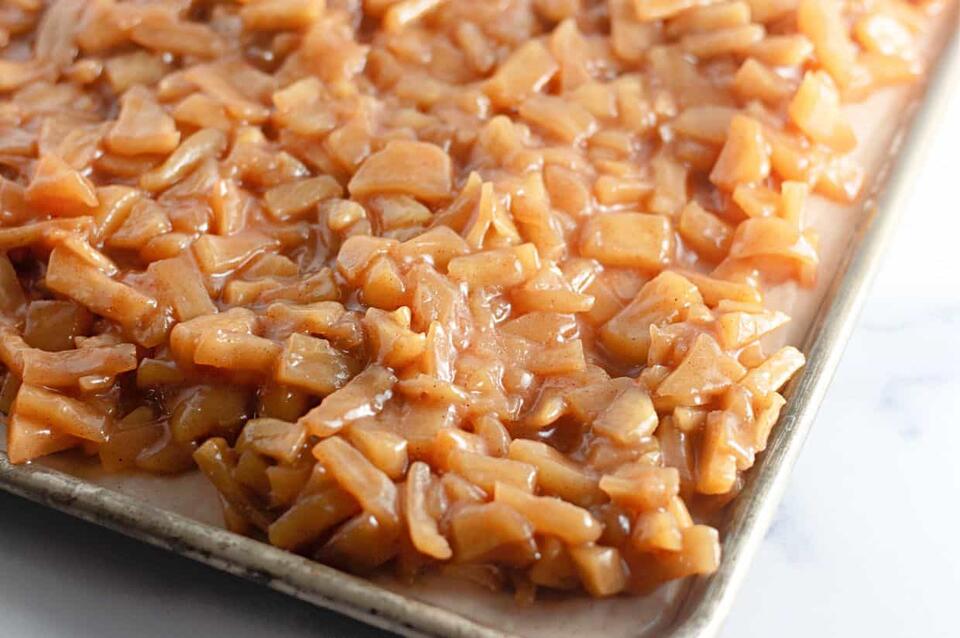 35 Thanksgiving Treats That Aren't Pie, But Just Might Be Better ...