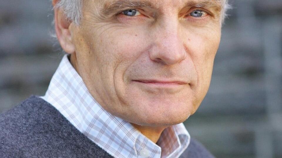 Happy Birthday to Acting Icon David Selby of TV's 'Dark Shadows ...