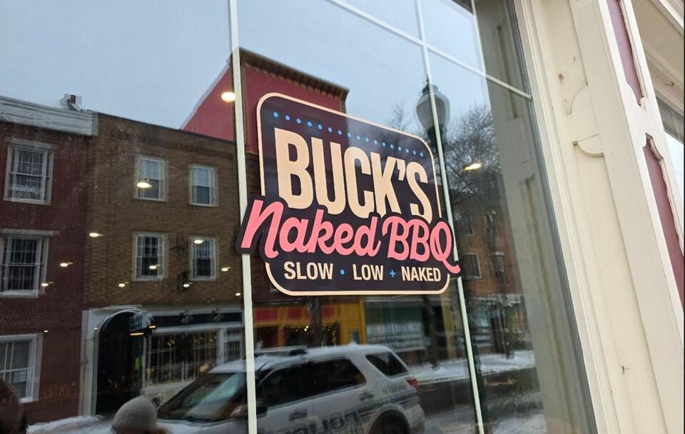 Bucks Naked BBQ Expands To Gardiner, Maine This December - NewsBreak