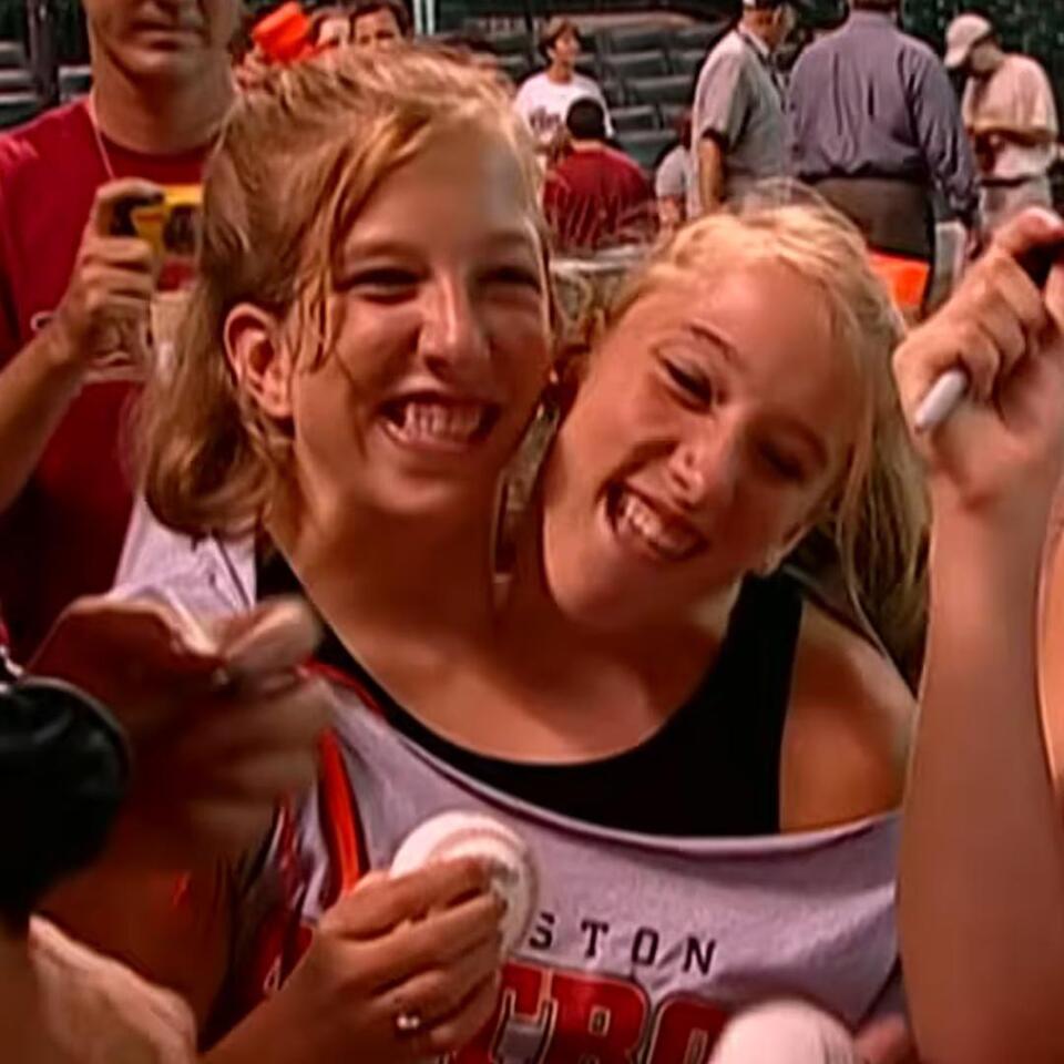 Conjoined Twins Abby and Brittany Hensel Address Photos With Newborn ...