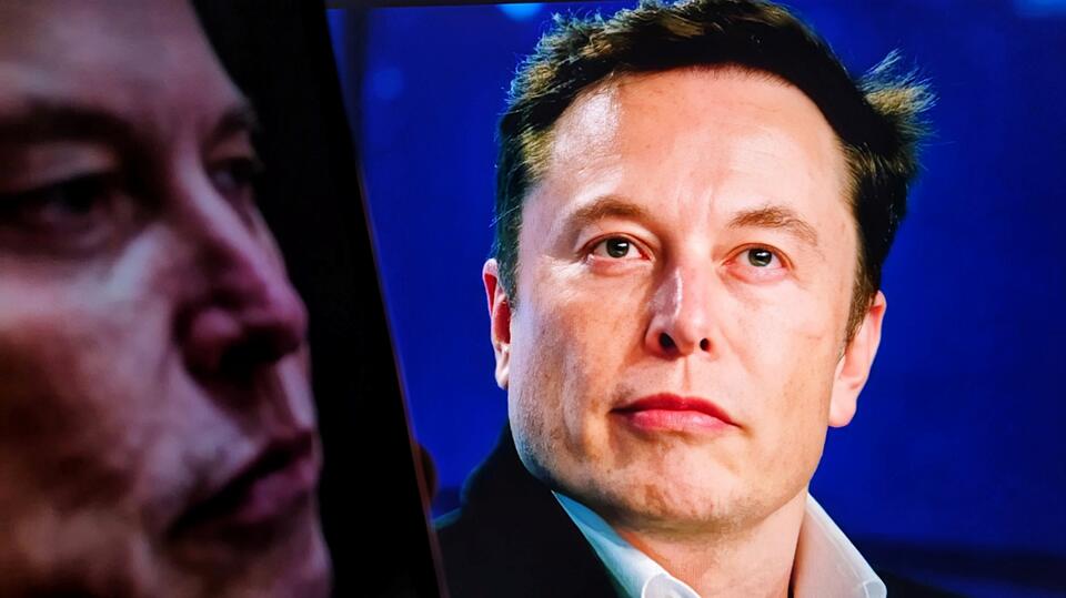 More Robots than People: What Elon Musk’s Davos Message Means for ...