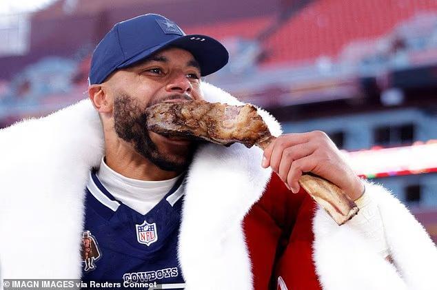 NFL owner spreads cheer by dressing as Santa Claus and delivering gifts ...