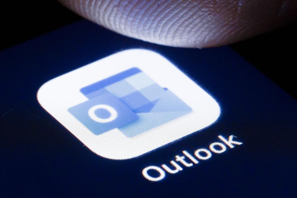 Microsoft Outlook Down — Email Outage Confirmed, What We Know So Far ...