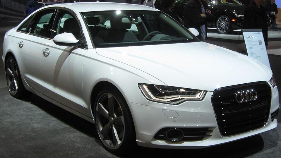 EV shift and demographics poised to reshape classic car values - NewsBreak