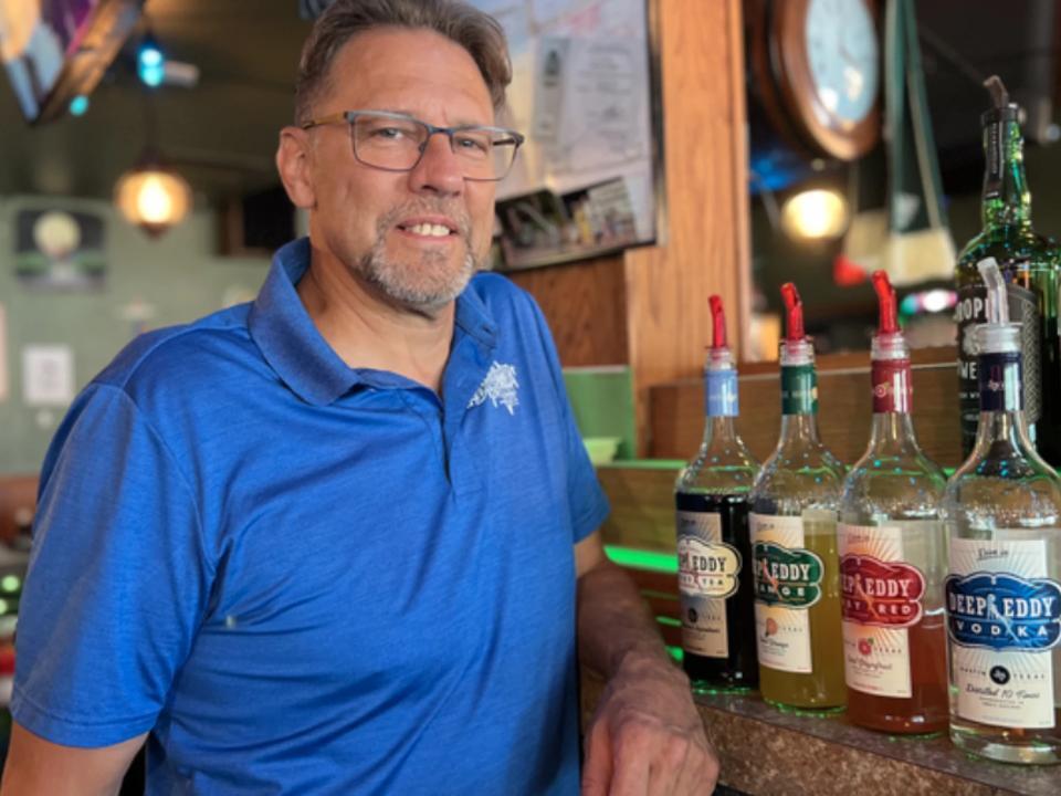 Sheboygan bar reopens as liquor license restrictions lift