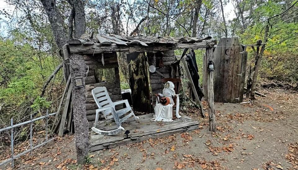 Hopedale haunted trail returns every weekend in October - NewsBreak