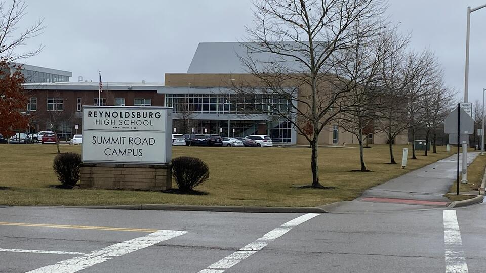Report of student with weapon prompts lockdown at Reynoldsburg High ...
