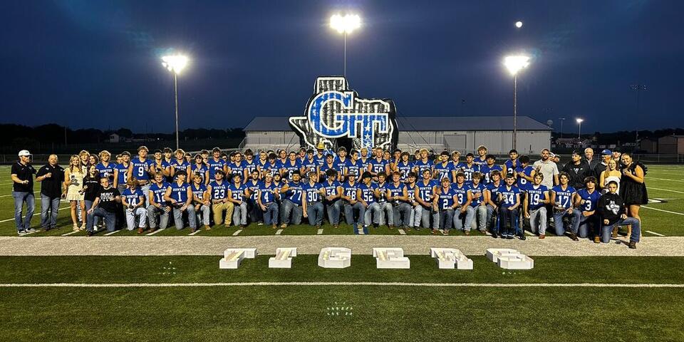Gunter Football gets State Championship Rings - NewsBreak