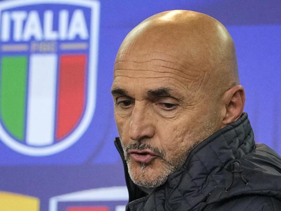 Italy coach Spalletti names final 26-man squad for Euro 2024, cuts ...