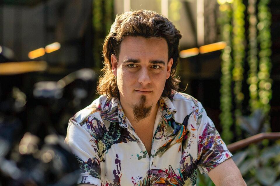 Palmer Luckey Is Taking Over Microsoft’s Failed Mixed-Reality Goggles ...