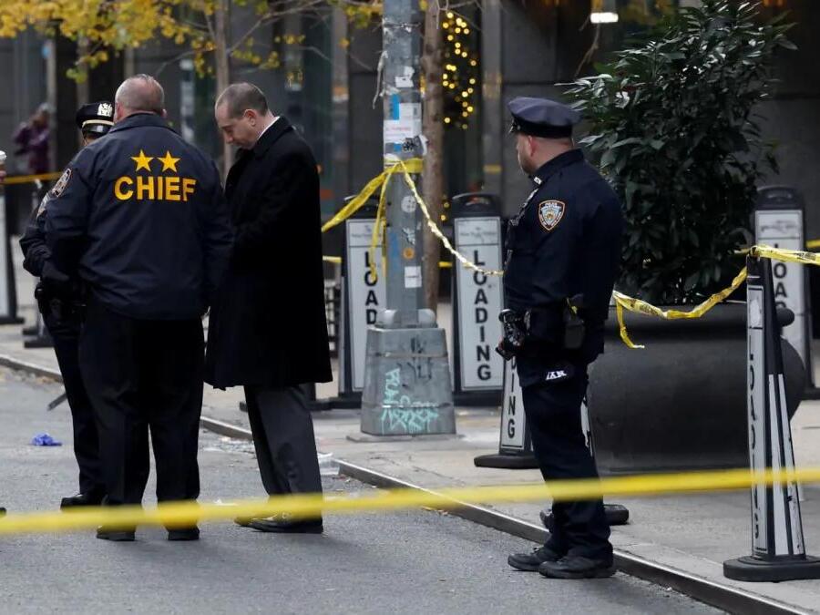 UnitedHealthcare CEO Brian Thompson fatally shot in New York in ...