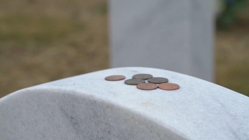 Knox Co. man accused of grave desecration for taking coins from ... Knox Co. man accused of grave desecration for taking coins from ...