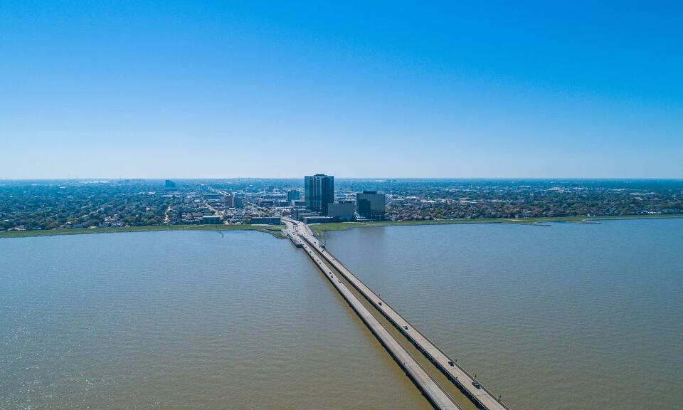 What’s in Lake Pontchartrain and Is It Safe to Swim? - NewsBreak