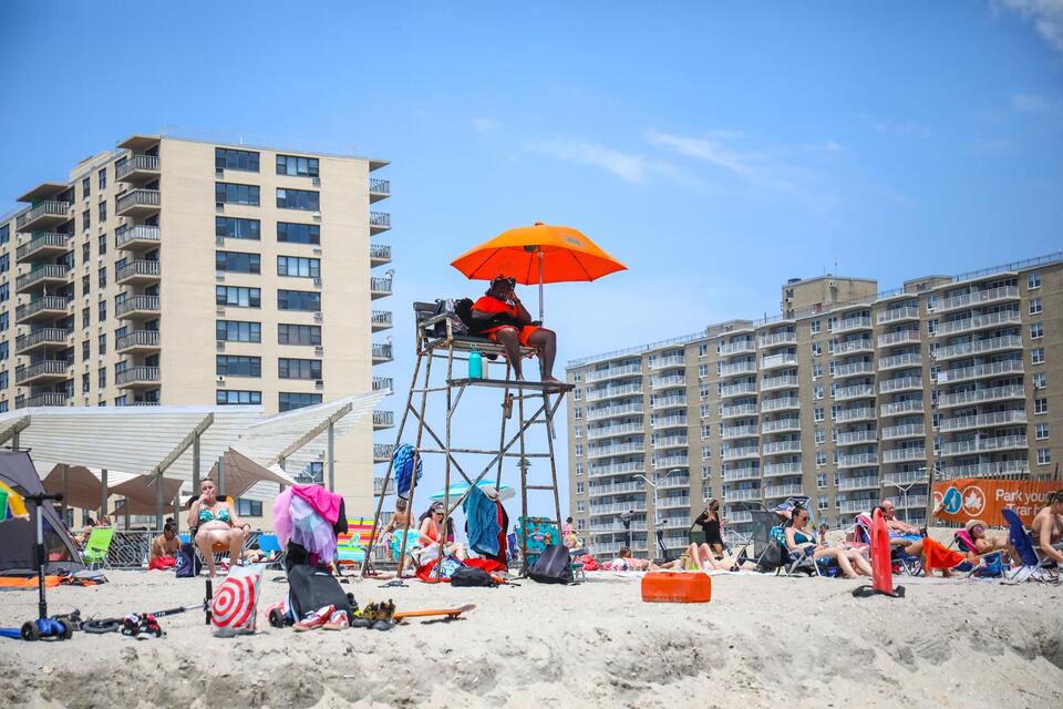 NYC lifeguard training exceeds state standards despite staffing ...