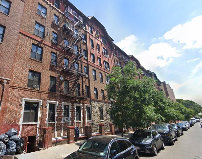 Boy survives 5-story fall from Brooklyn apartment building - NewsBreak