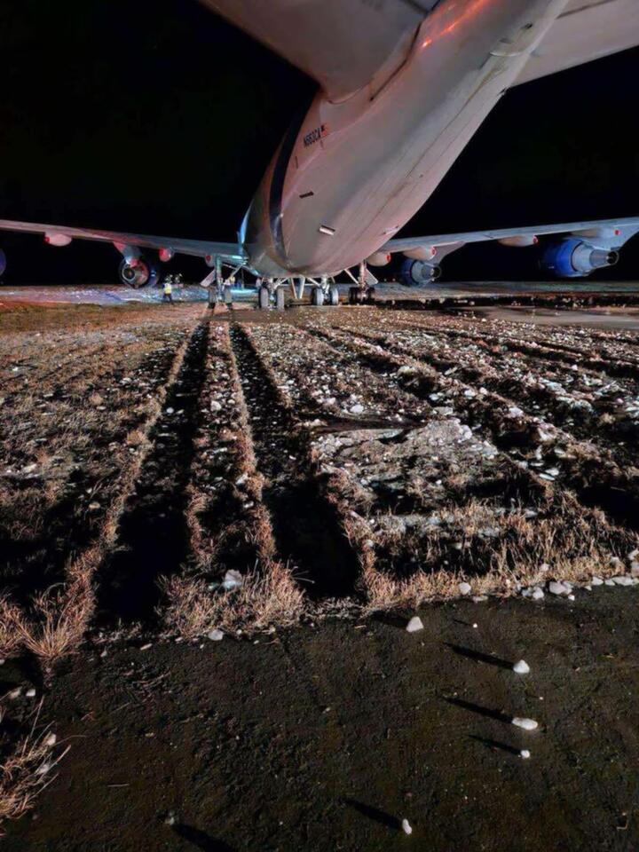 Marines say ice and snow not factor in 747 jet running off Cherry Point ...