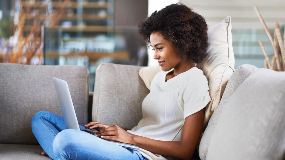 Who Americans Trust for Financial Advice in 2025 — and Why It Varies by ...