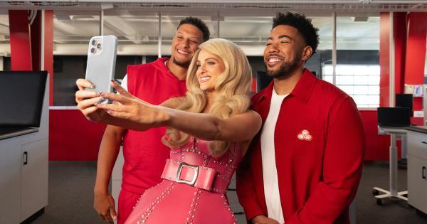 State Farm Pairs Patrick Mahomes and Meghan ‘Trainer' to Drive NFL Ads ...