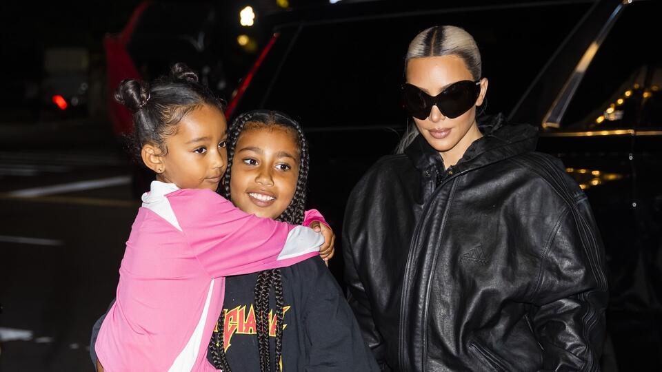 Kim Kardashian Shows Off Daughter Chicago Playing Piano in Sweet Video ...