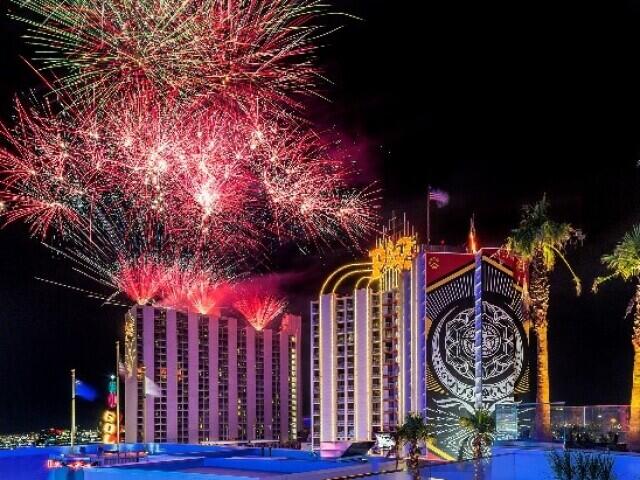 Friday fireworks shows from the Plaza to light up downtown this summer