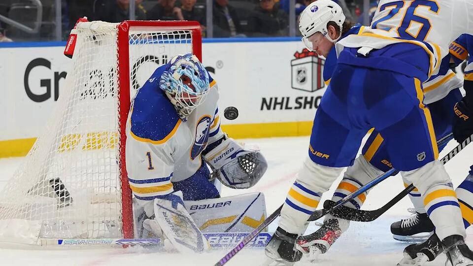 The Buffalo Sabres rub their horns in the face of the St Louis Blues ...