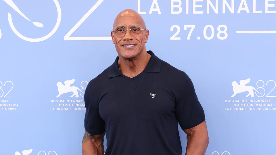 Dwayne ‘The Rock' Johnson Debuts Slimmer Physique at ‘The Smashing ...