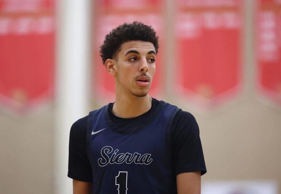 Justin Pippen, son of Scottie Pippen, commits to Michigan - NewsBreak