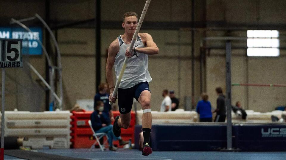 Logan Hammer Named America First Credit Union USU Student-Athlete of ...