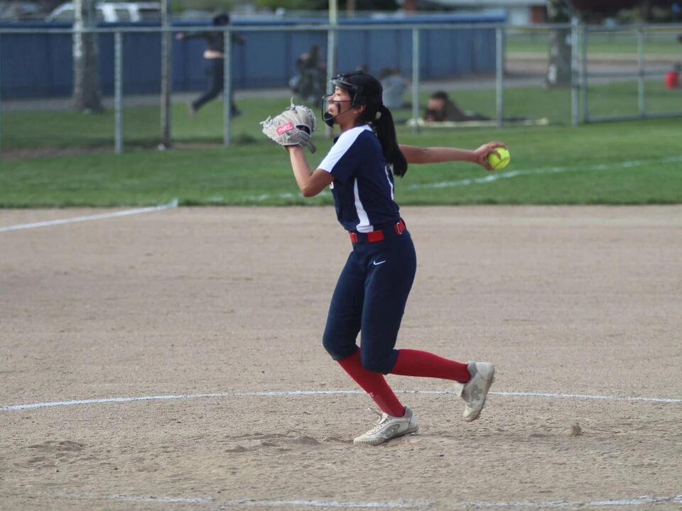 Camas second team all-league for the White Buffs