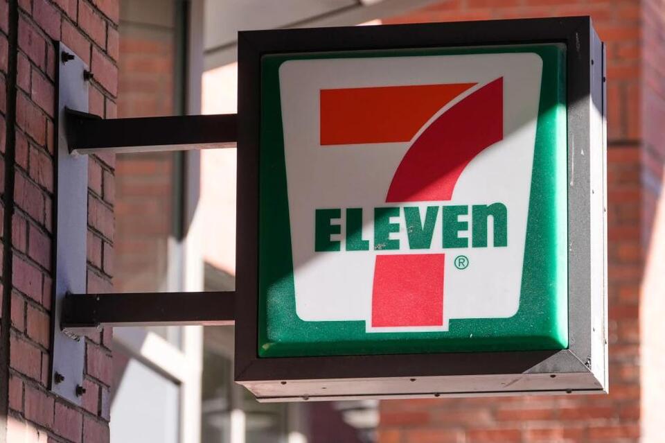 7-Eleven expects to close hundreds of its stores in North America this ...