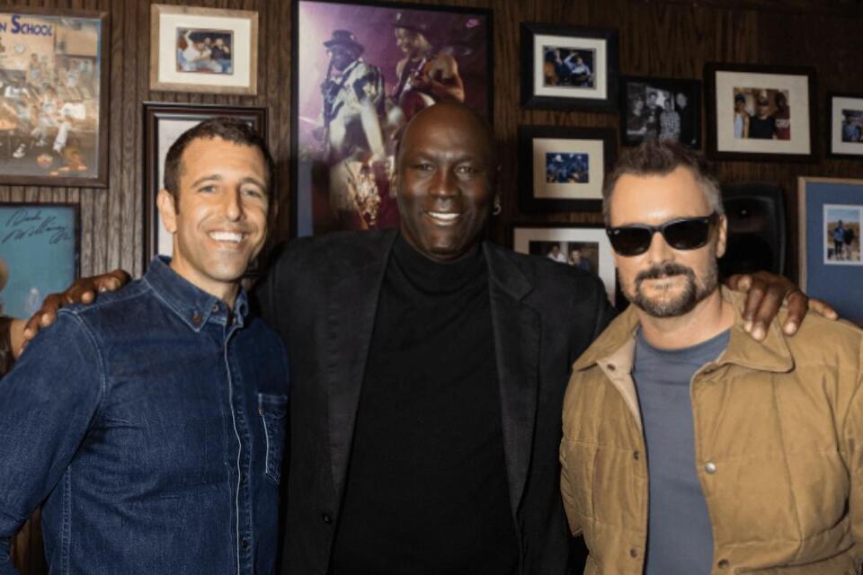 Eric Church Previews His Upcoming Residency, Michael Jordan & Peyton ...
