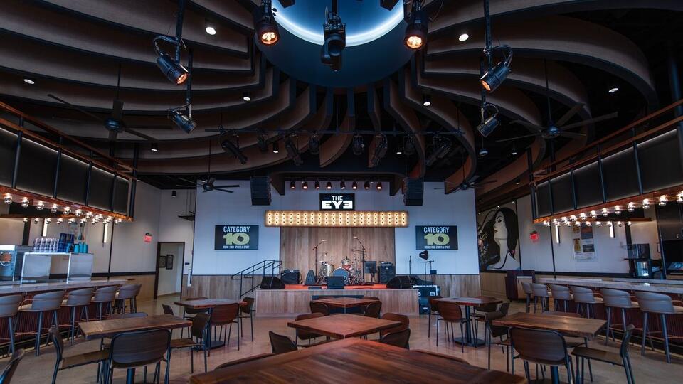 Luke Combs' Category 10 rooftop opens offering stunning views of ...