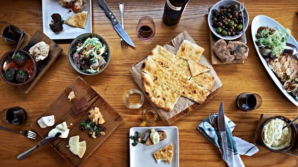 Acclaimed Chicago restaurant Avec opening in Highwood, inside former ...