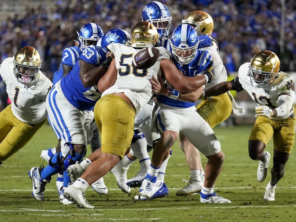 Andy Staples Names A Surprise College Football Team That Could Go ...