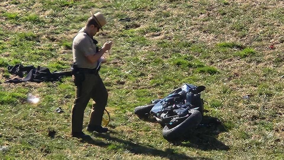 One man killed after crashing motorcycle in Fallston - NewsBreak