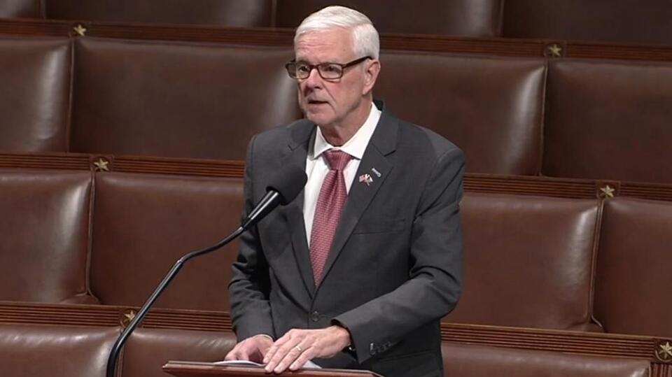Rep. Womack makes emotional return to Washington days after announcing ...