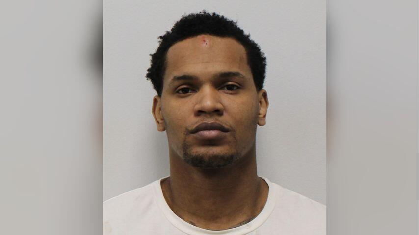 Baton Rouge man arrested after using child as shield from police ...