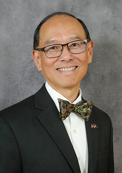 Liang Chee Wee Honored with Lifetime Leadership Iowa Alumni Society ...