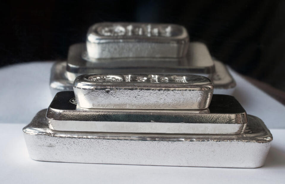 Silver stockpile slump in China poses new risk to a hot market - NewsBreak
