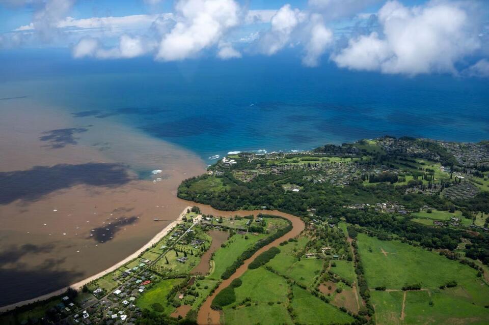 Hawaii Issues Brown Water Advisory For Oahu And Maui Beaches After ...