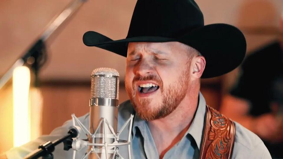 3 Country Covers That Capture Completely Different Emotions Compared to ...