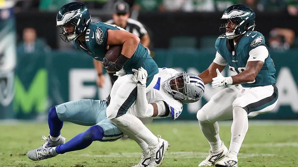 Eagles’ Landon Dickerson, Dallas Goedert get mixed injury update before ...