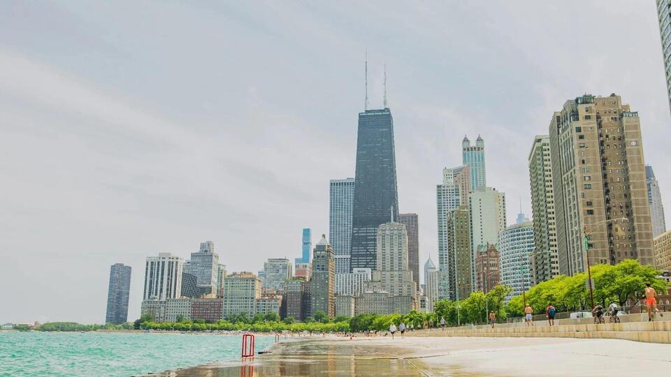 Hazy Skies Linger After Days of Poor Air Quality in Chicago. What It ...