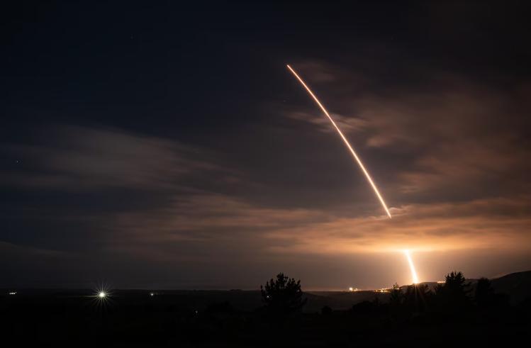 Air Force launches ballistic missile from central California Space ...