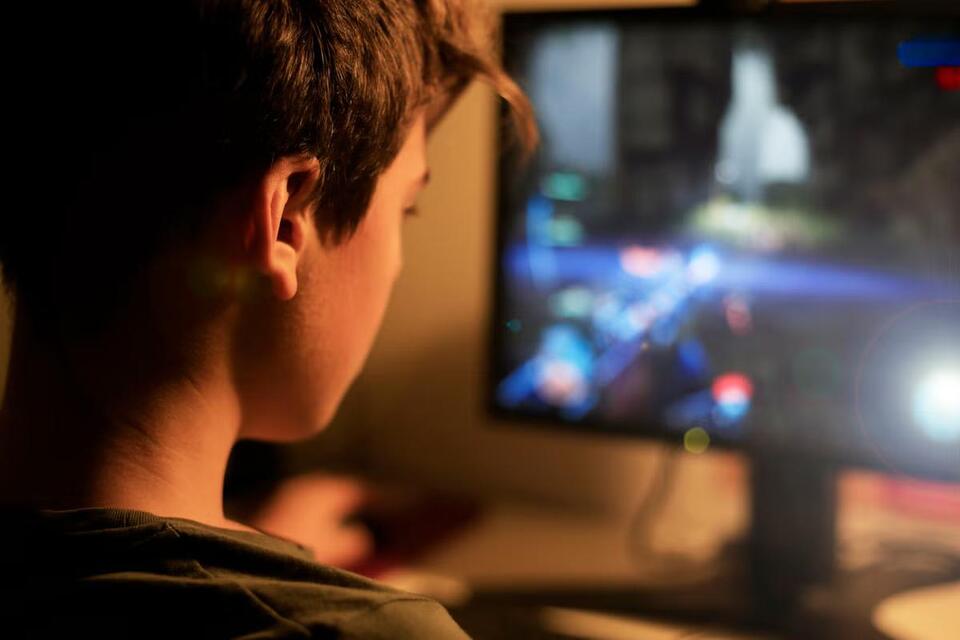 Is gaming the new smoking for teenage boys? - NewsBreak