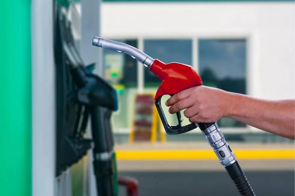 Here’s Why Gas Station Prices Vary in the Same Area - NewsBreak
