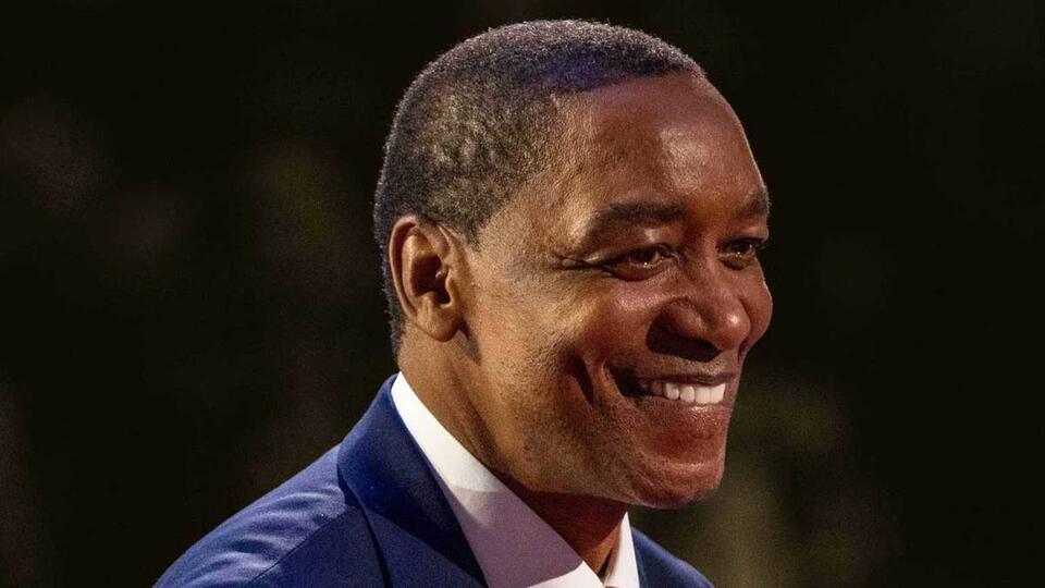 "I spent all my NBA money cleaning up my family" - Isiah Thomas used ...