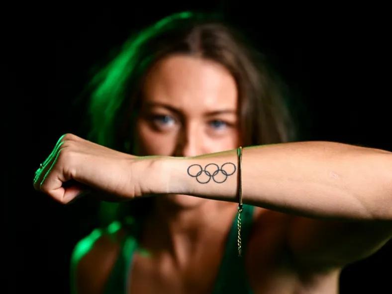 Meet Sophie Becker: Glamorous Irish sprinter set to take Paris 2024 ...