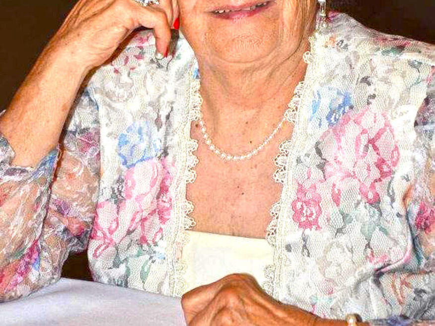 Mae Krier, beloved Bucks County ‘Rosie the Riveter,’ honored with 2024 ...