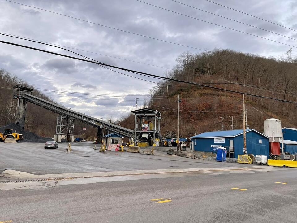 Seven mining operations in southern West Virginia to close, 530 to lose ...